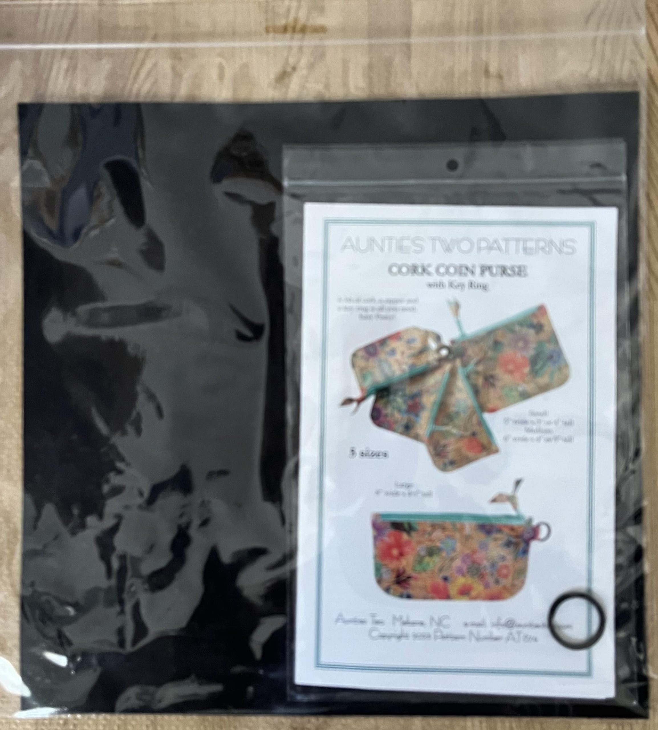 AT674KBLK - Cork Coin Purse Kit - Black - Wingspan Crafts