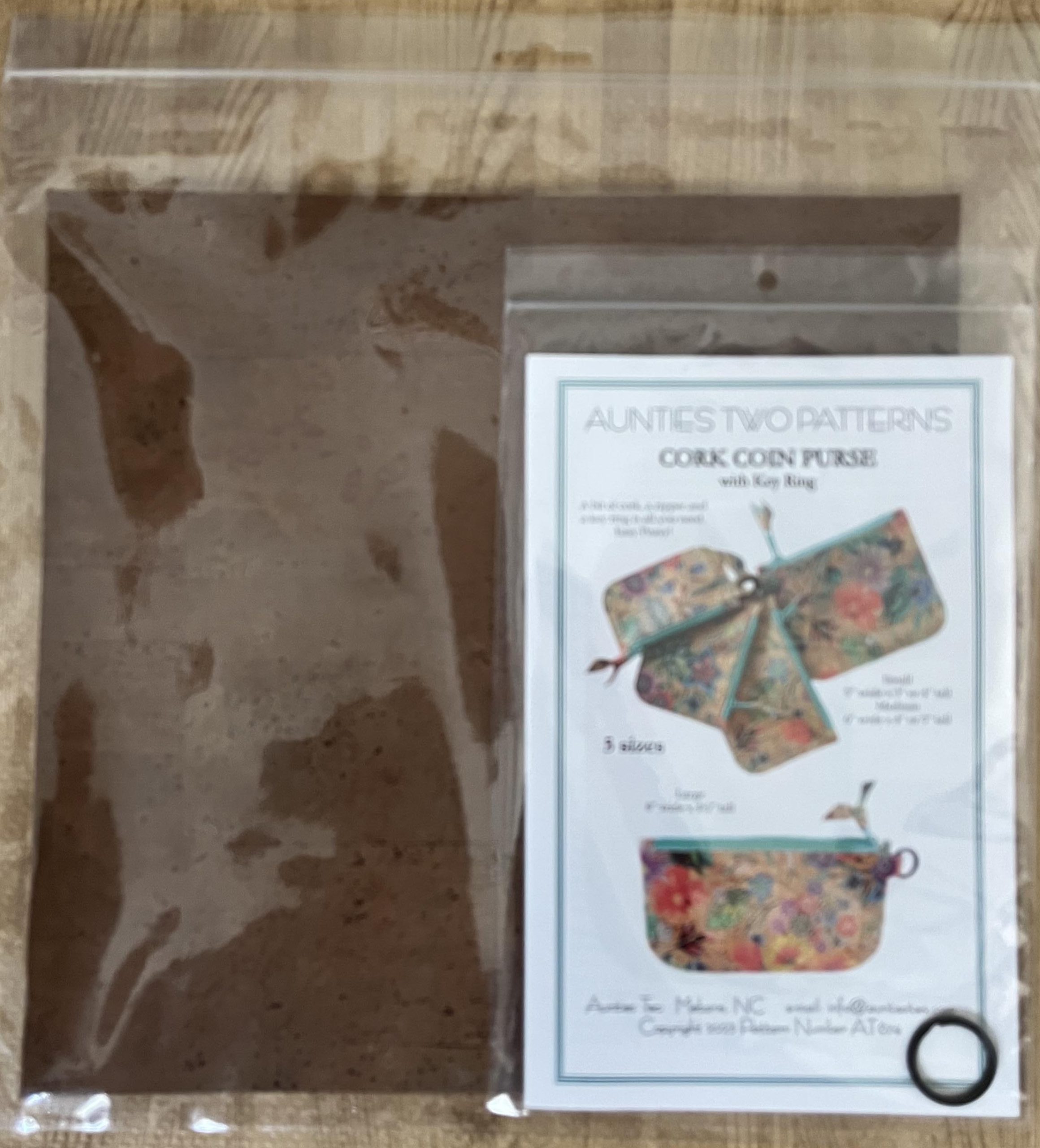 AT674KBR - Cork Coin Purse Kit - Brown - Wingspan Crafts